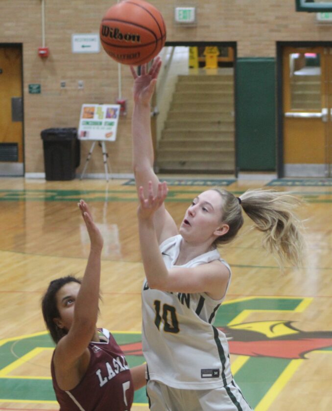 Holiday Bell Answered: BG girls cruise past La Salle, 81-29 | News ...
